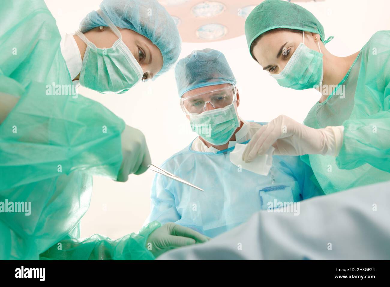 Photo of operating room hi-res stock photography and images - Alamy