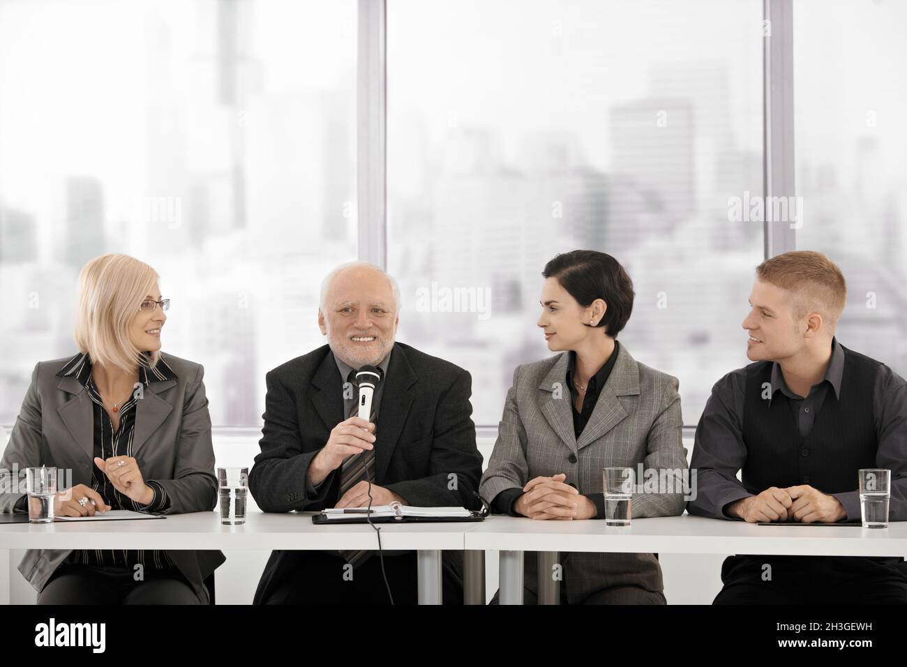 Vorstellungsrunde hi-res stock photography and images - Alamy