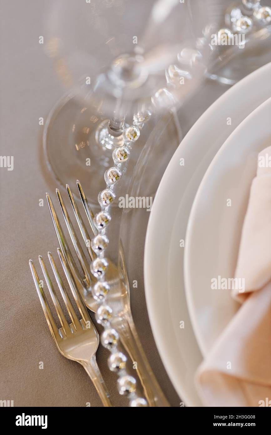 Beautiful plates hi-res stock photography and images - Alamy