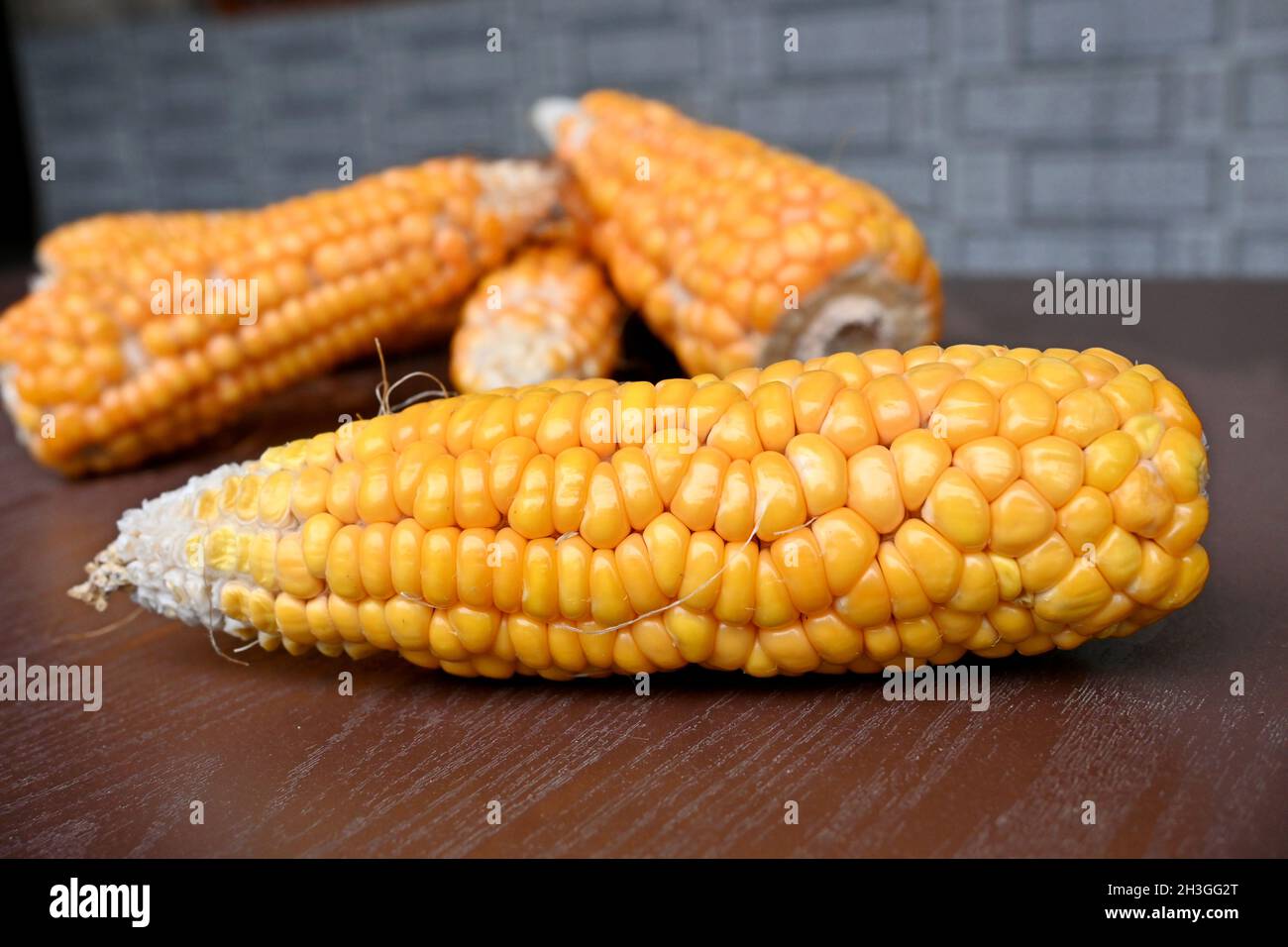 Organic natural corn cobs hi-res stock photography and images - Alamy