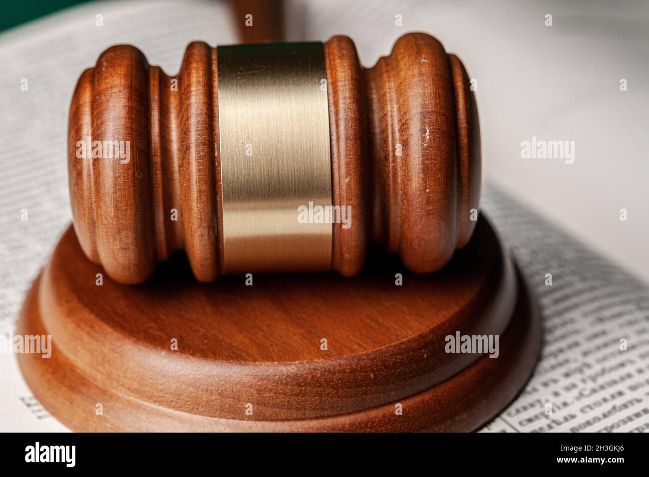 Mallet of a judge, close up shot Stock Photo - Alamy