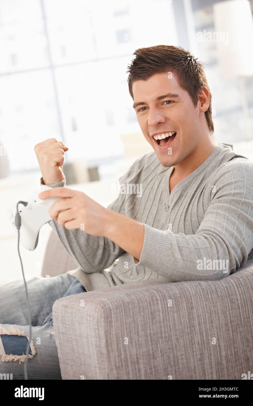 Computer entertainment hi-res stock photography and images - Alamy