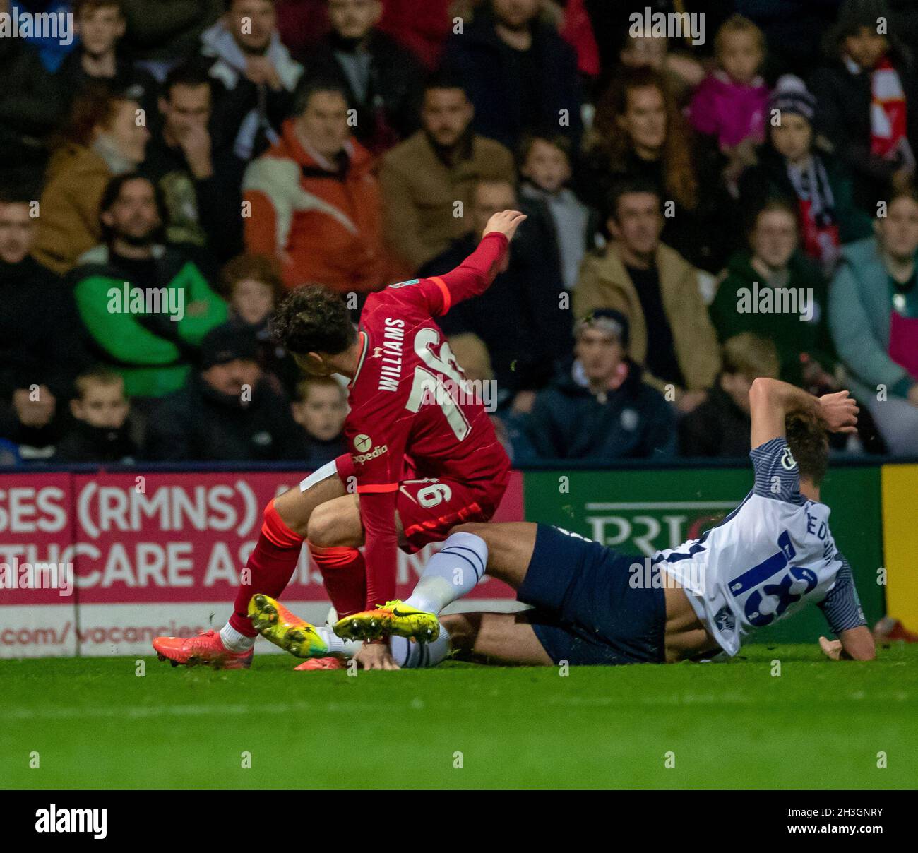 Deepdale Stadium, Preston, Lancashire, UK. 27th Oct, 2021. Carabao Cup ...
