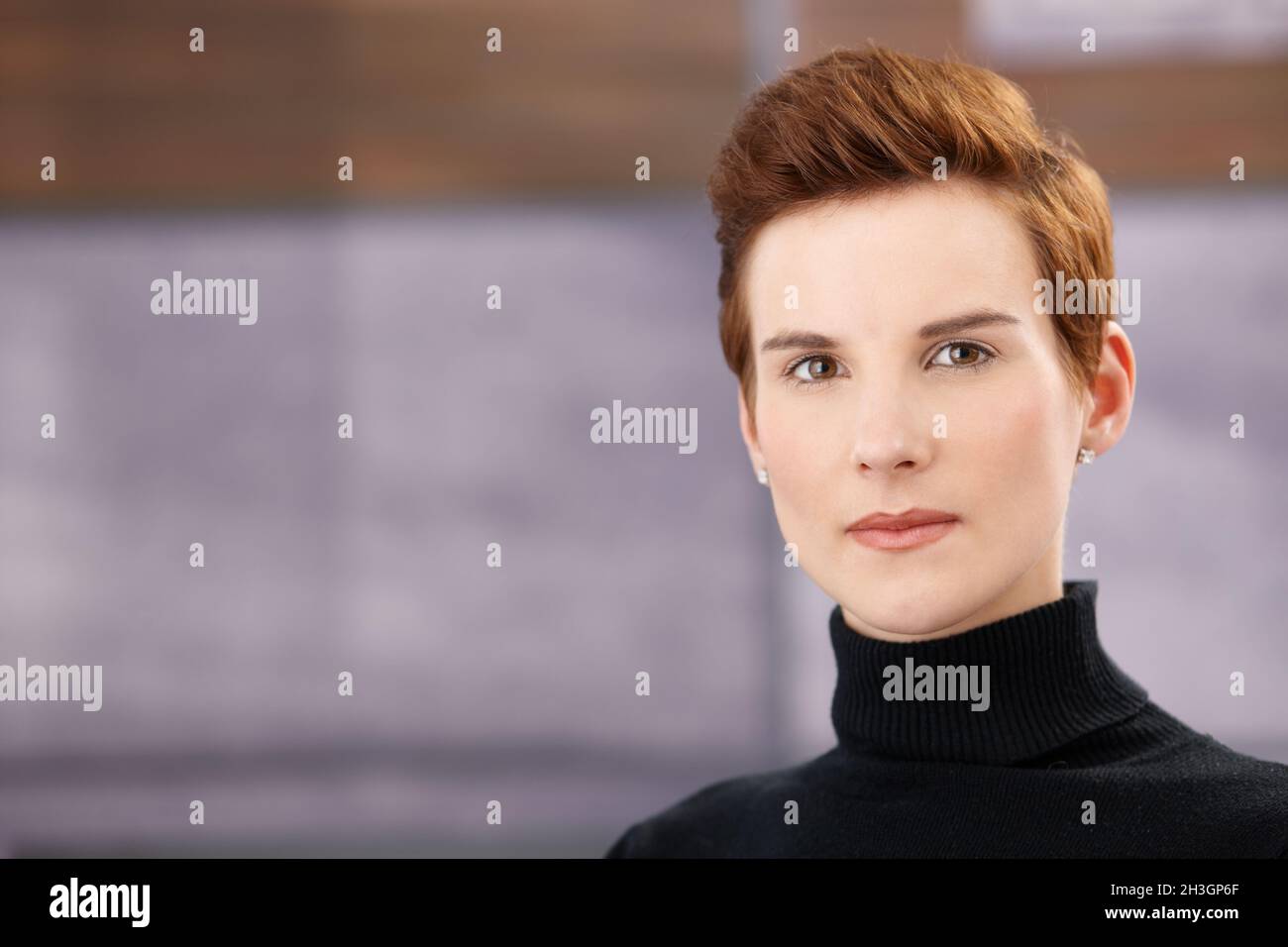 Facial portrait of ginger woman Stock Photo - Alamy