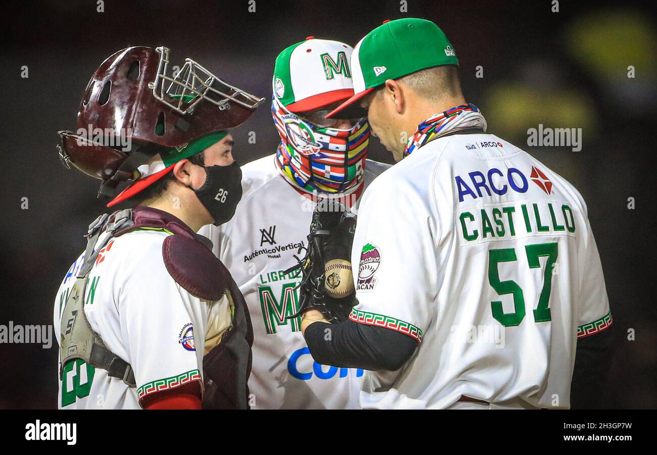 MAZATLAN, MEXICO - FEBRUARY 01: Alexis Wilson catcher, Benjamin Gil ...