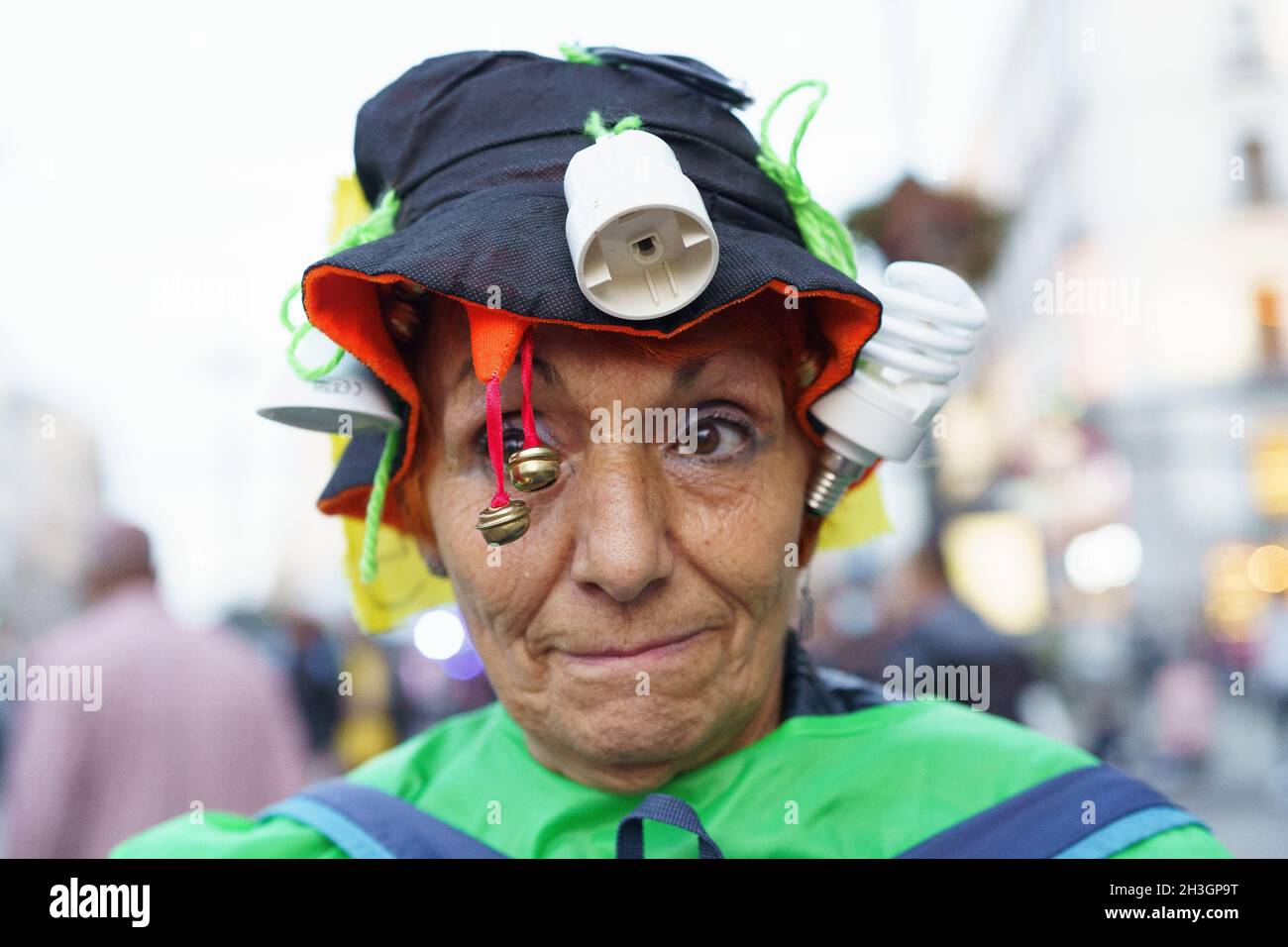 Plug hat hi-res stock photography and images - Alamy