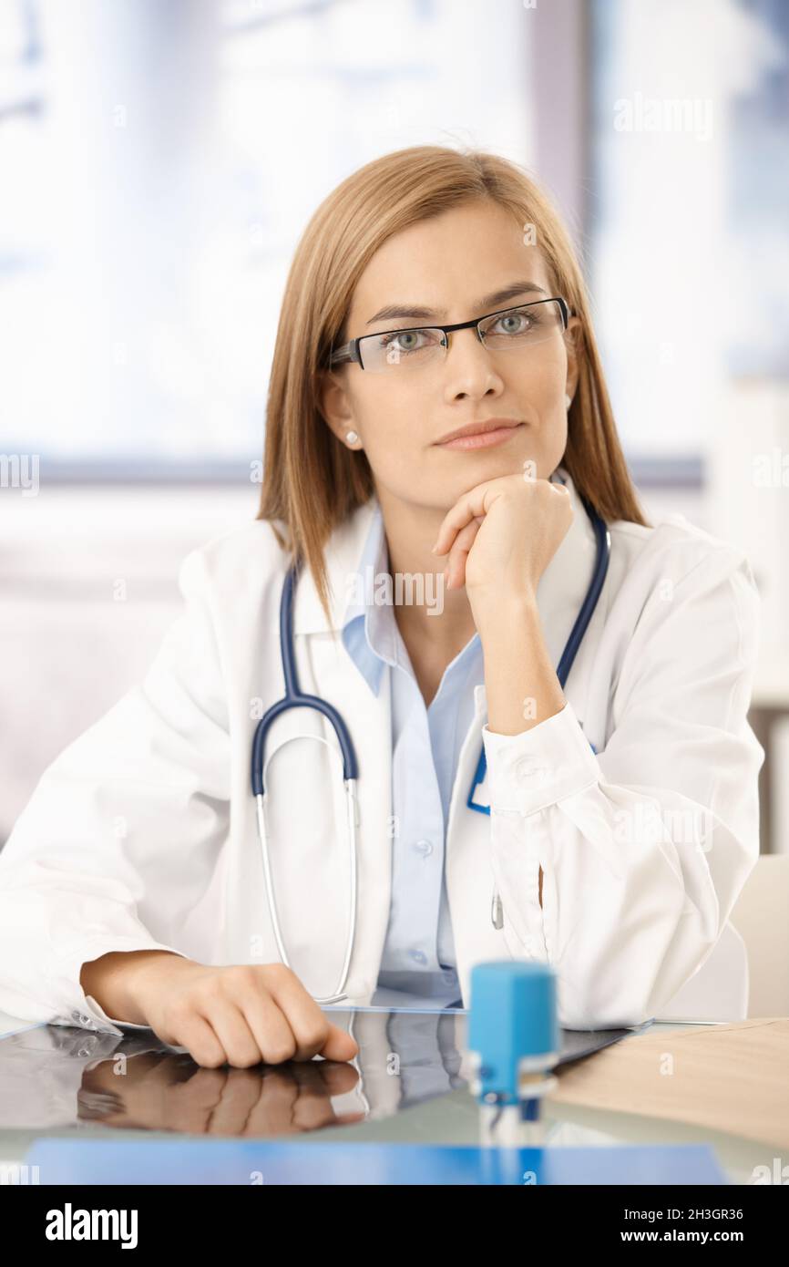 University student alone at desk hi-res stock photography and images ...