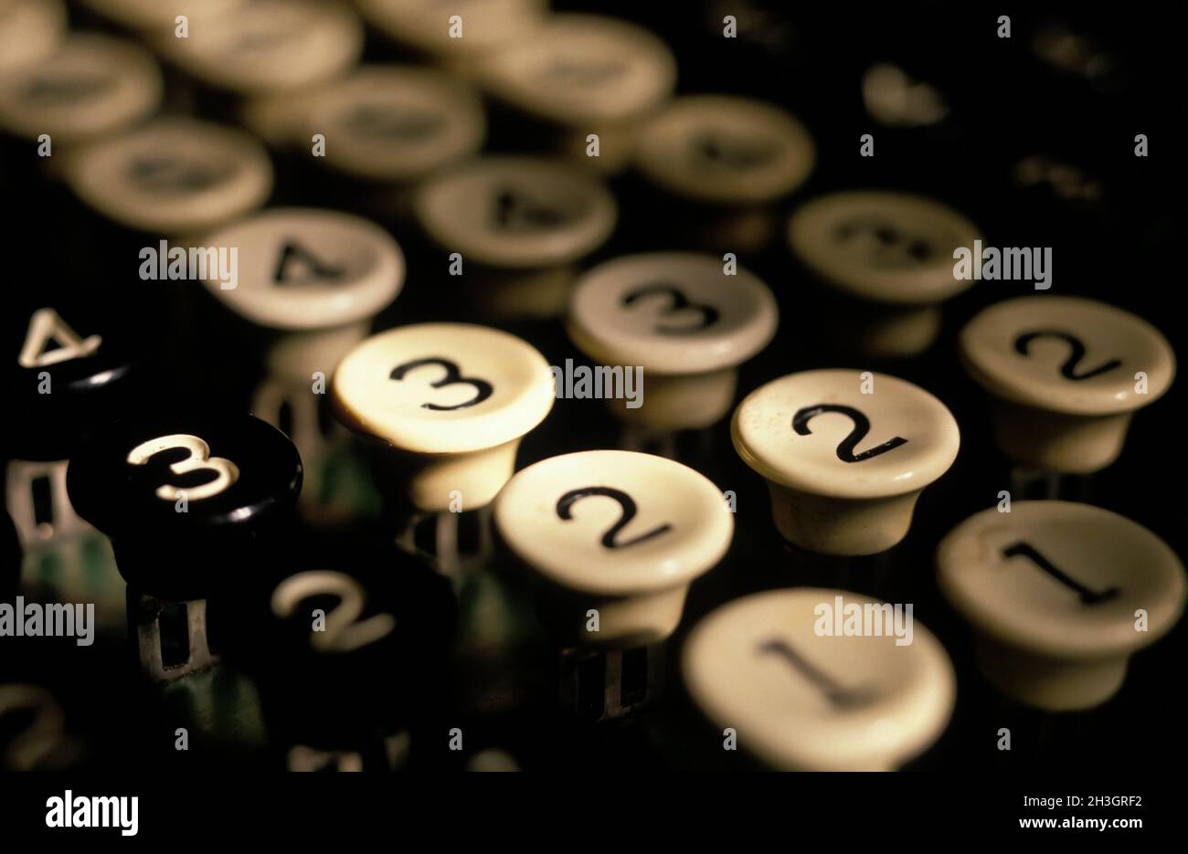 Old adding machine hi-res stock photography and images - Alamy