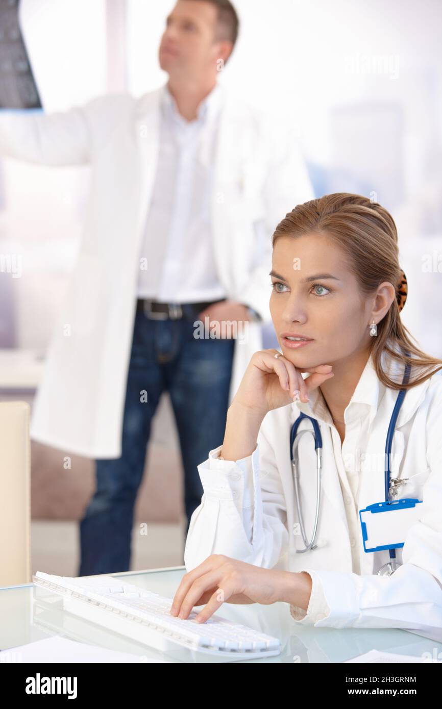 Vertical screen typing on computer hi-res stock photography and images - Alamy