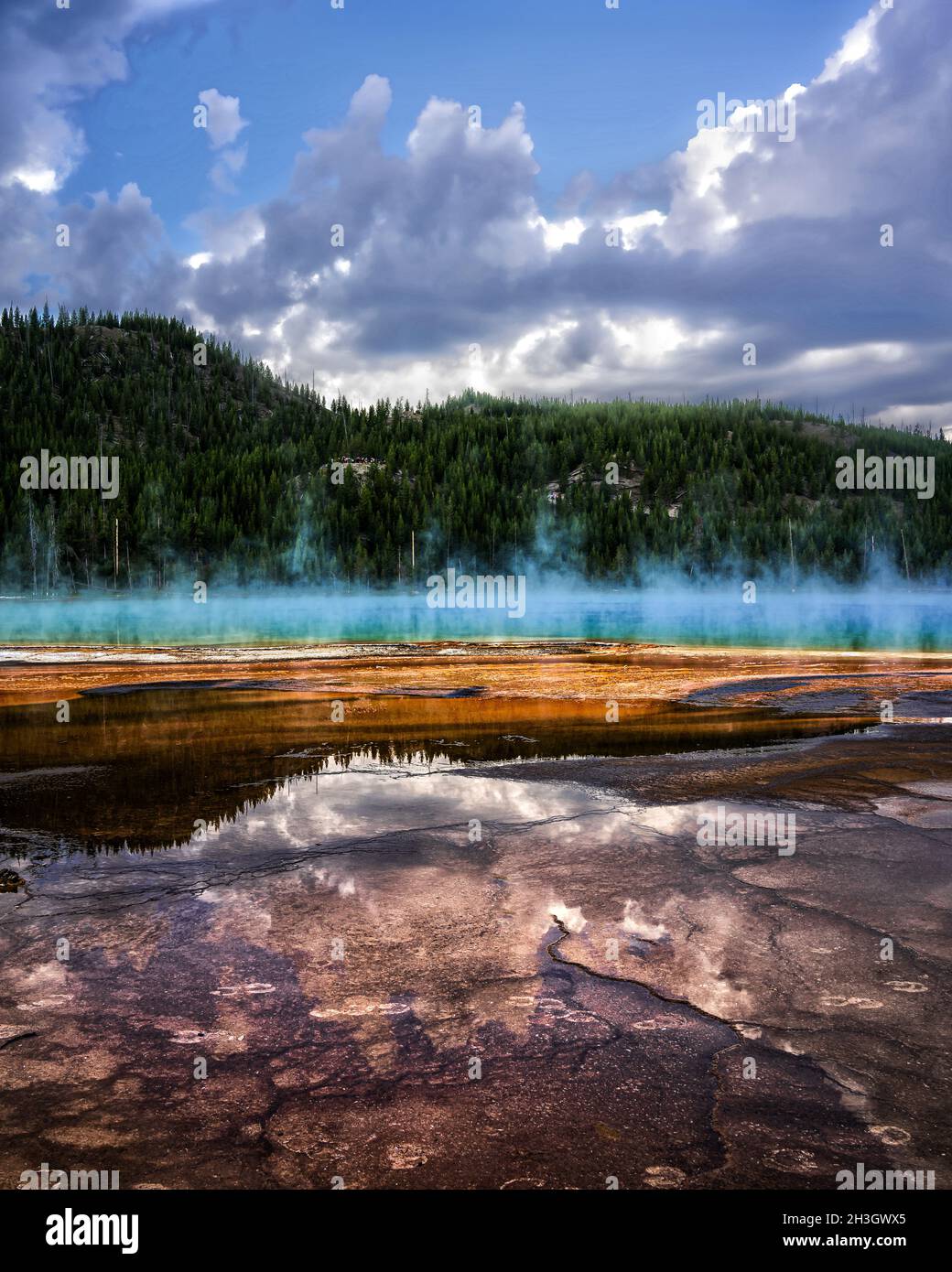 Beautiful view of a waterscape of the Grand Prismatic Spring in ...