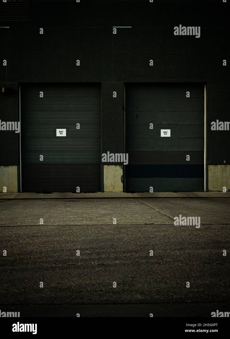 Attached doors hi-res stock photography and images - Alamy