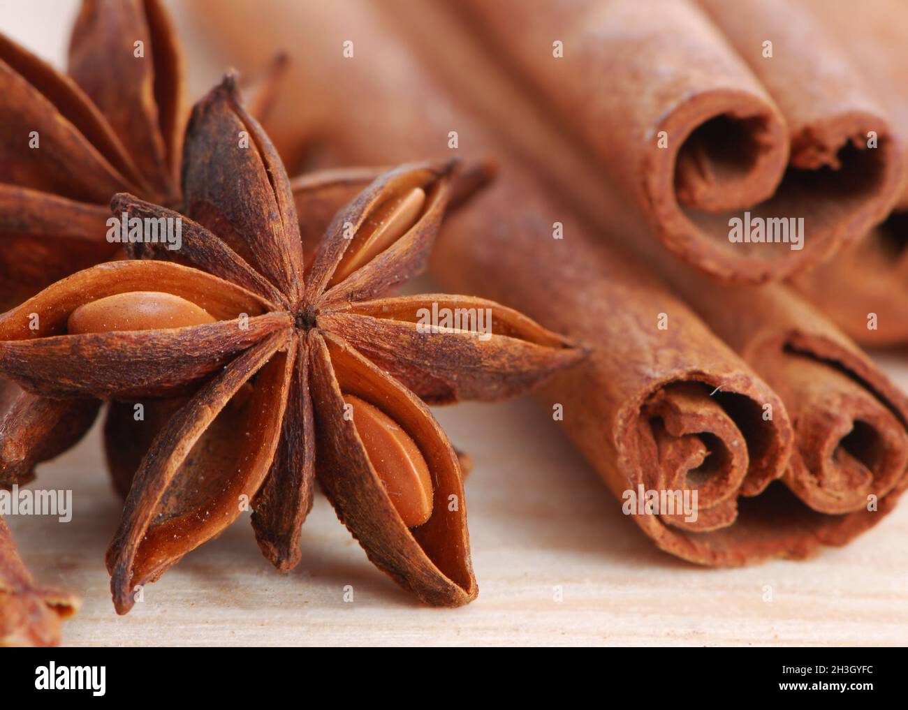 Cinnamon and anise Stock Photo - Alamy