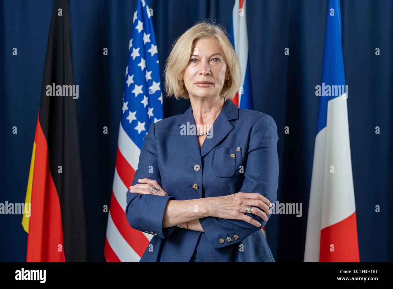 Mature female authority hi-res stock photography and images - Alamy