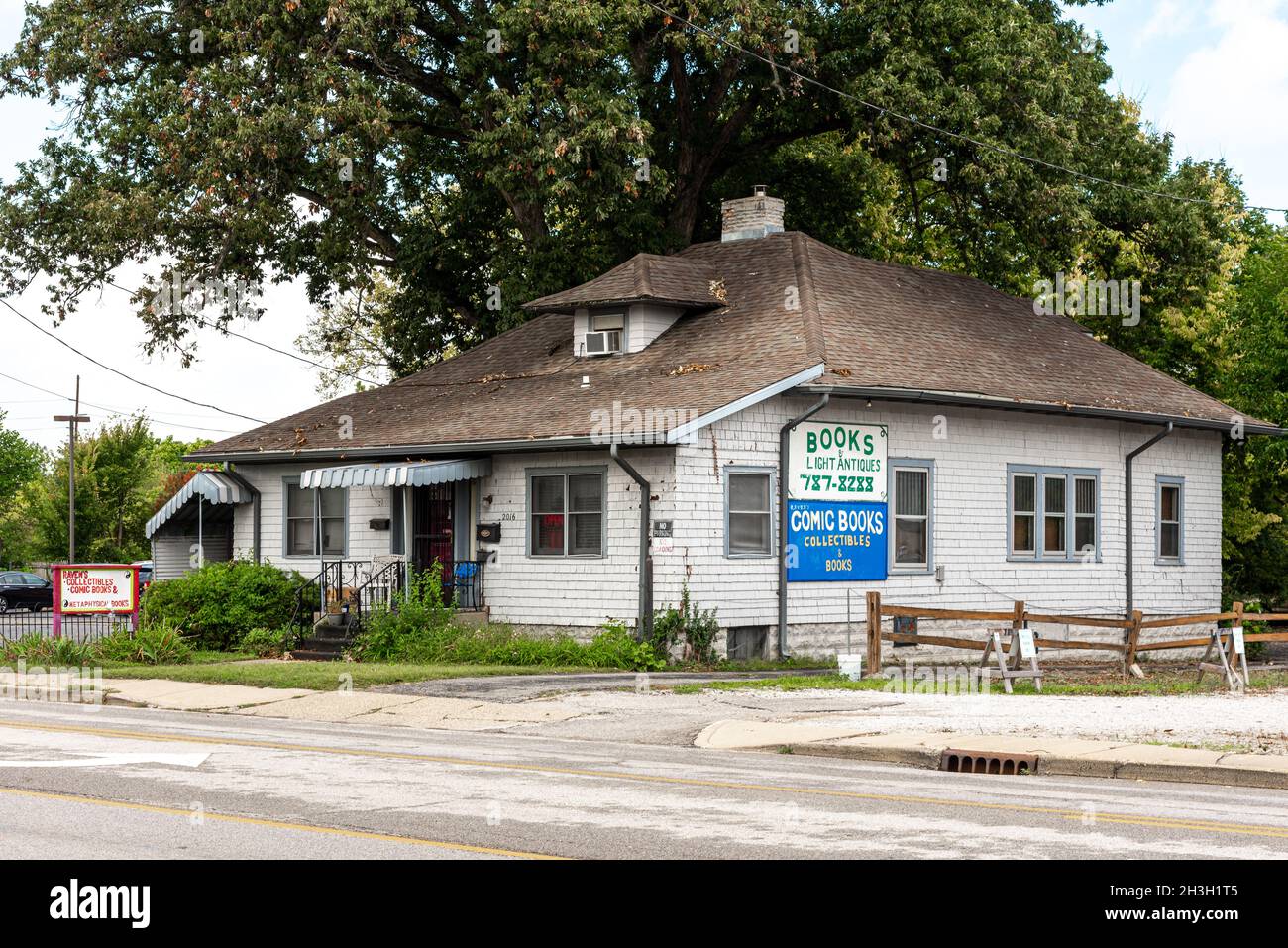 Comic store hi-res stock photography and images - Alamy