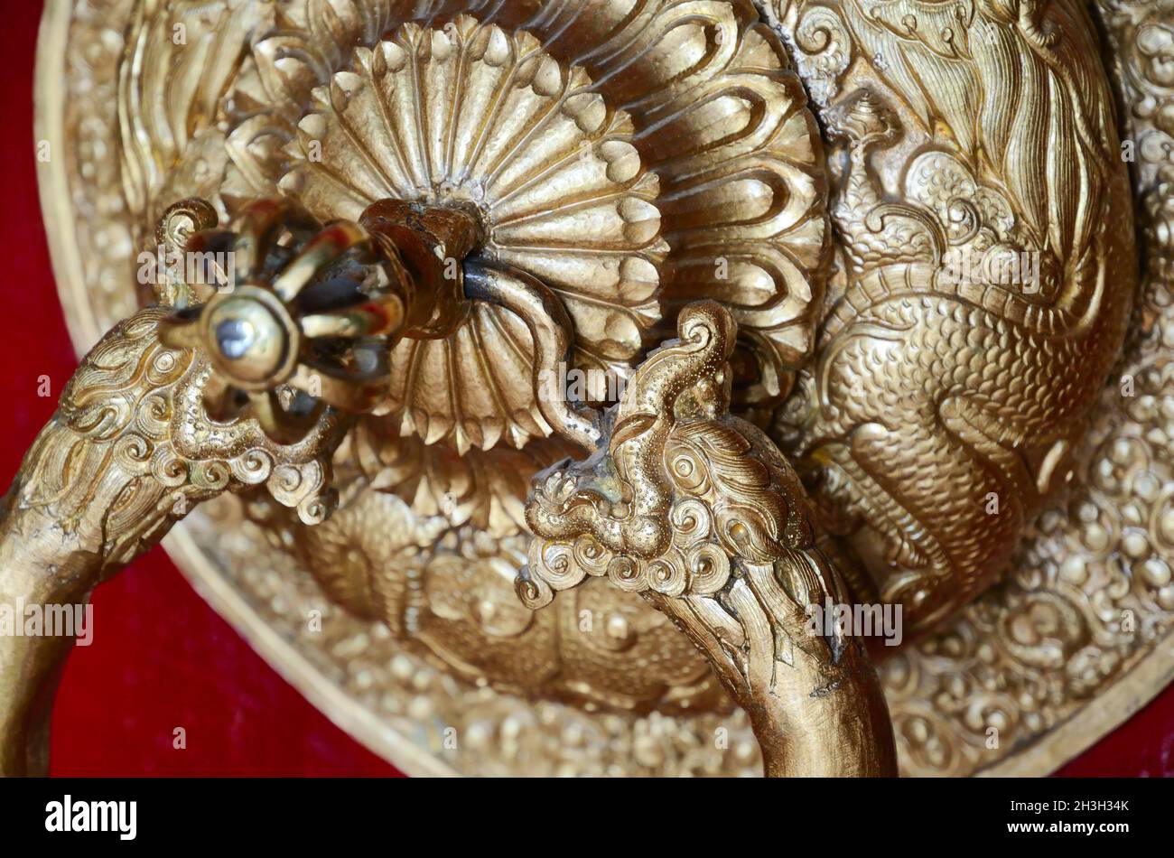 Tibetan gate hi-res stock photography and images - Alamy