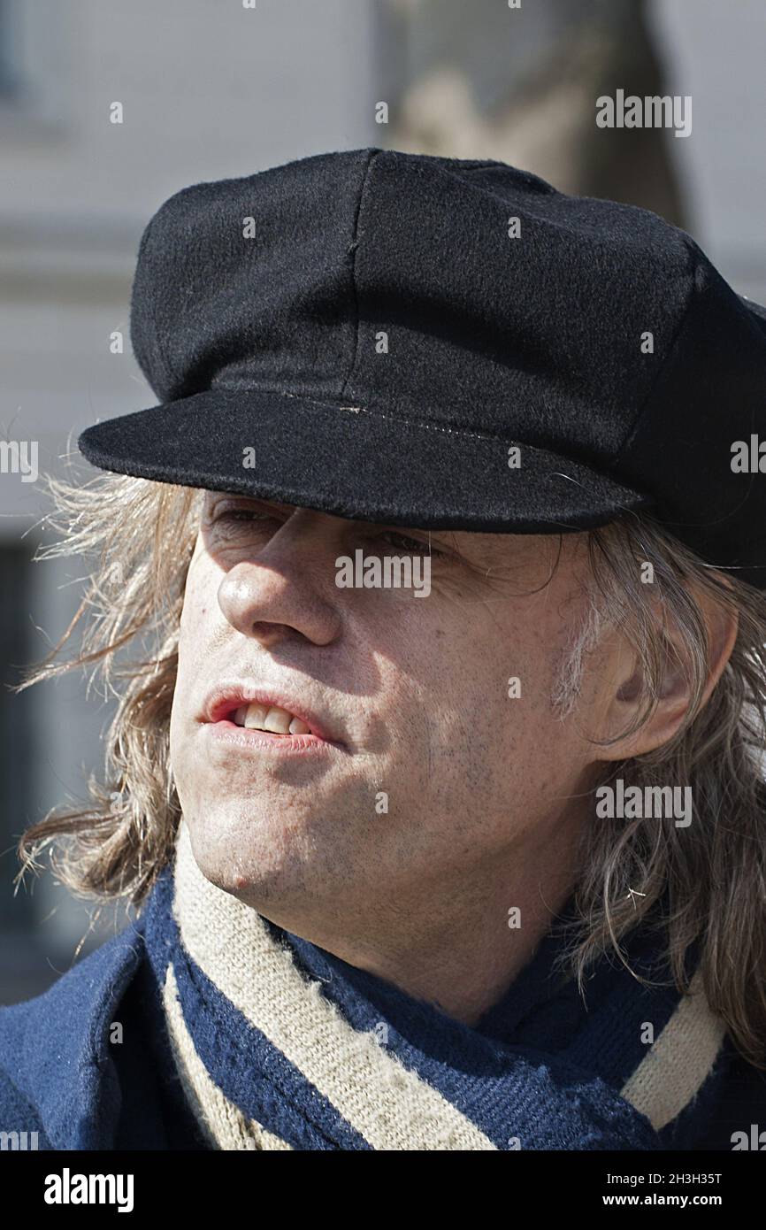Sir bob geldof charity hi-res stock photography and images - Alamy