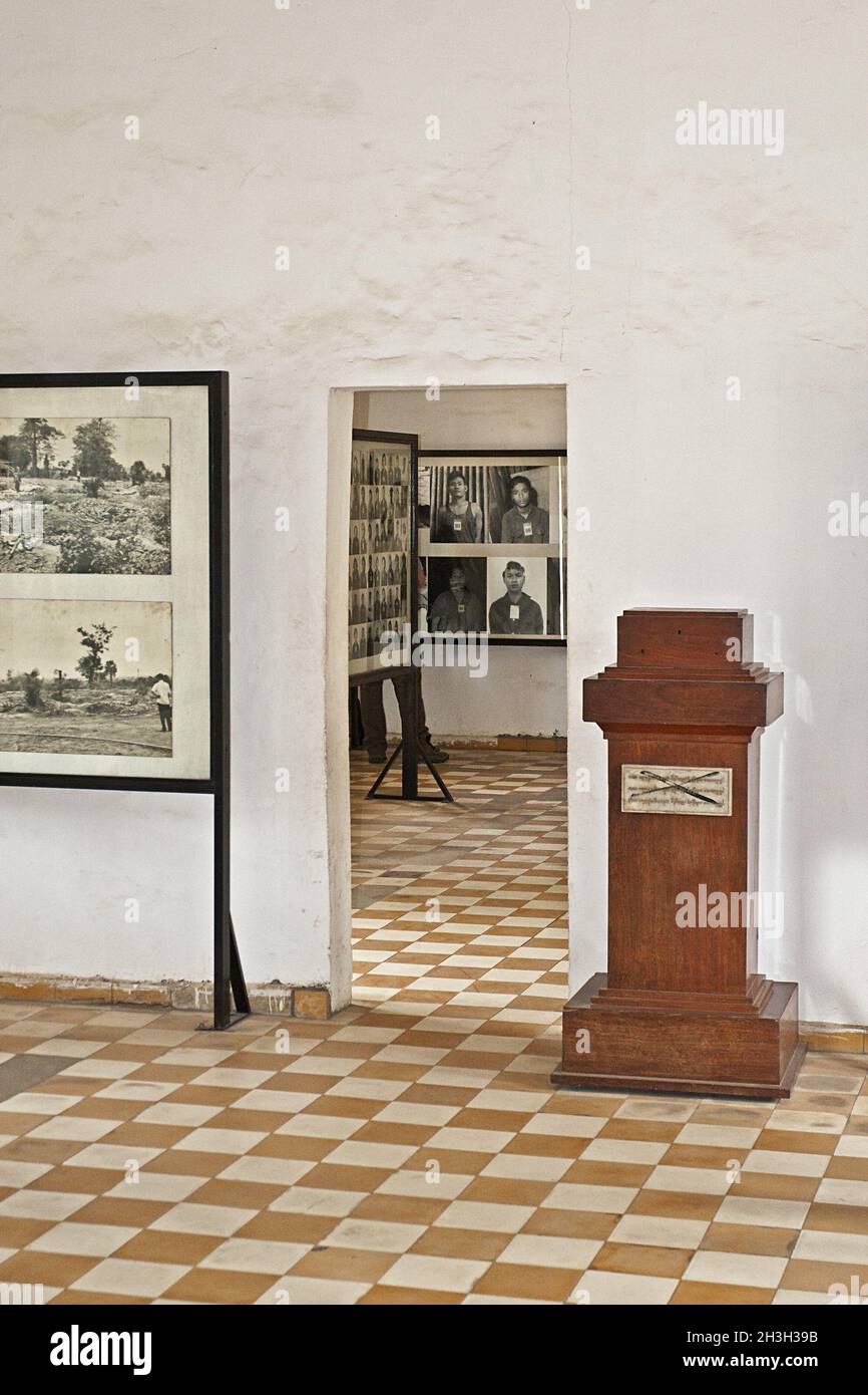 Tuol sleng prison hi-res stock photography and images - Alamy