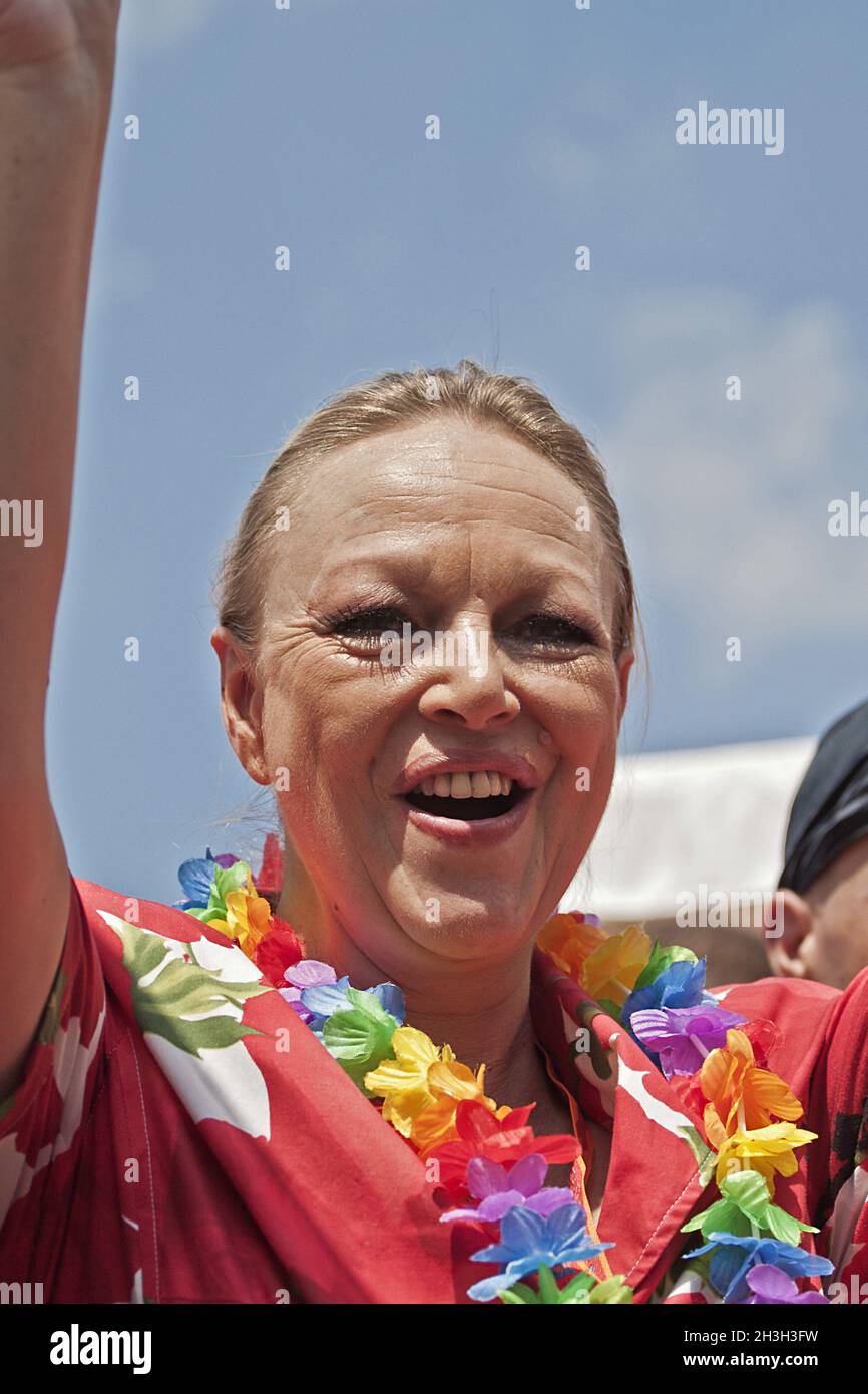 Fernsehschauspielerinnen hi-res stock photography and images - Alamy