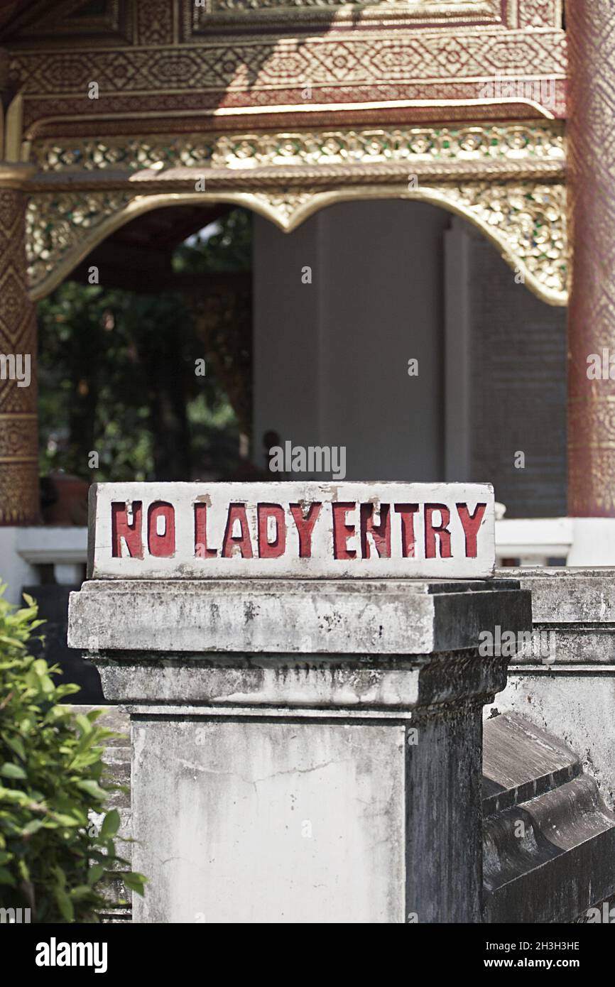 Entry for women hi-res stock photography and images - Alamy