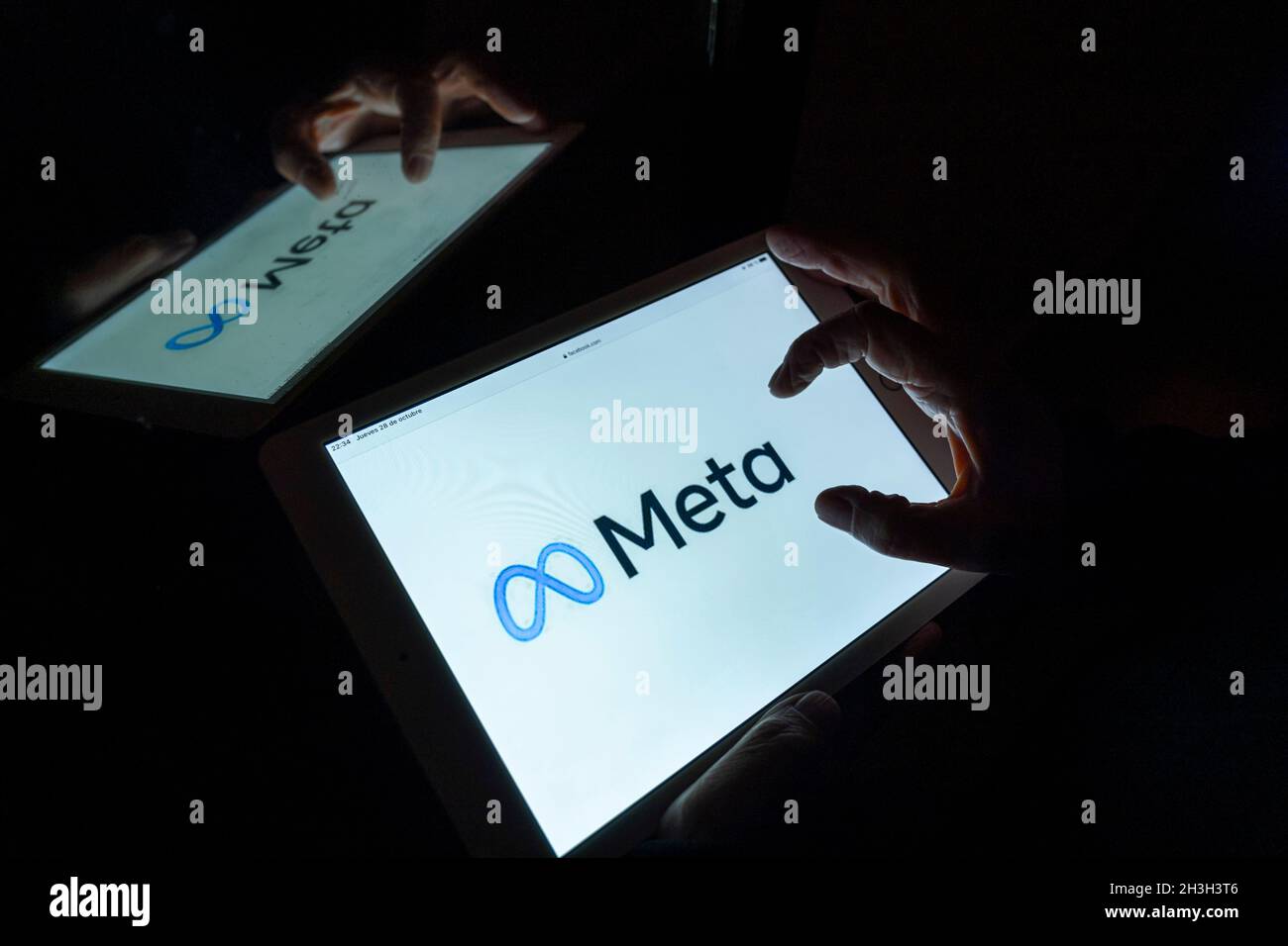 28102021 hi-res stock photography and images - Alamy