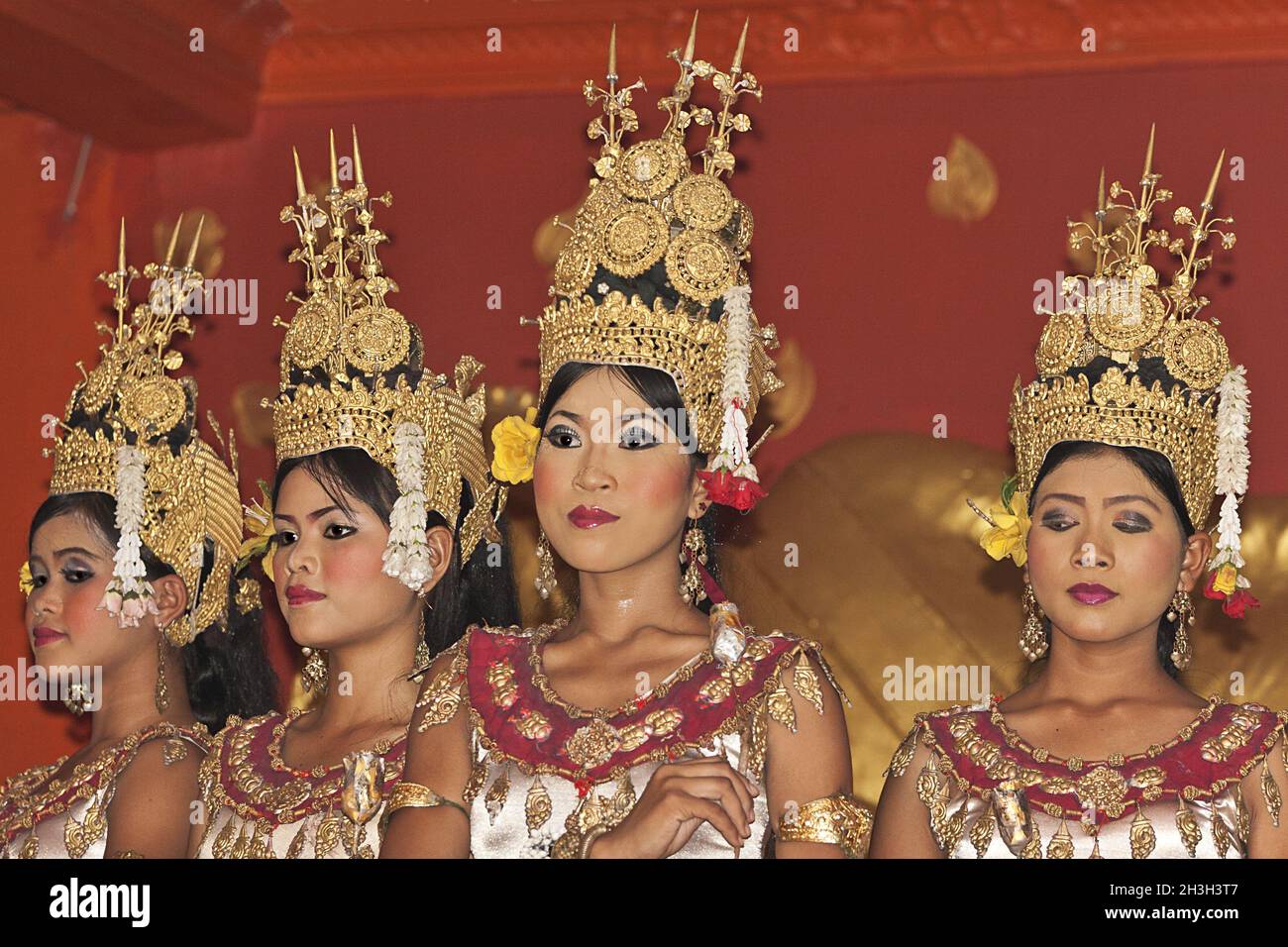 Heavenly dance hi-res stock photography and images - Alamy