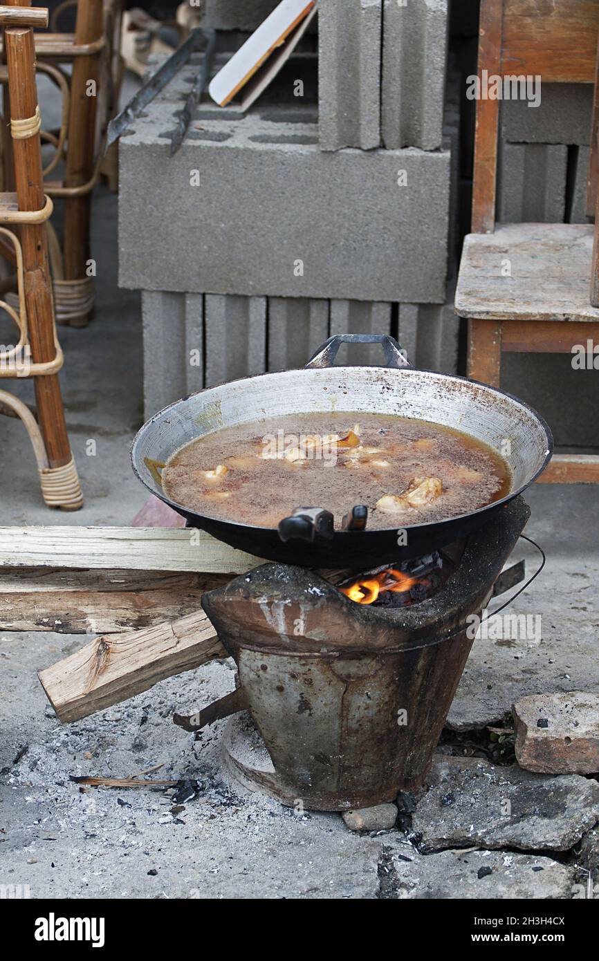 Open fire cooking range hi-res stock photography and images - Alamy