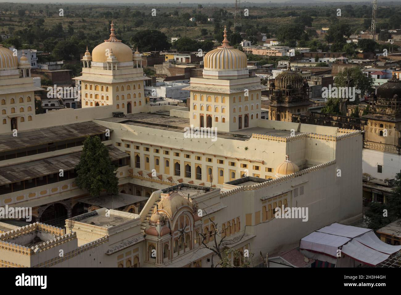 Raja ram mandir orchha hi-res stock photography and images - Alamy