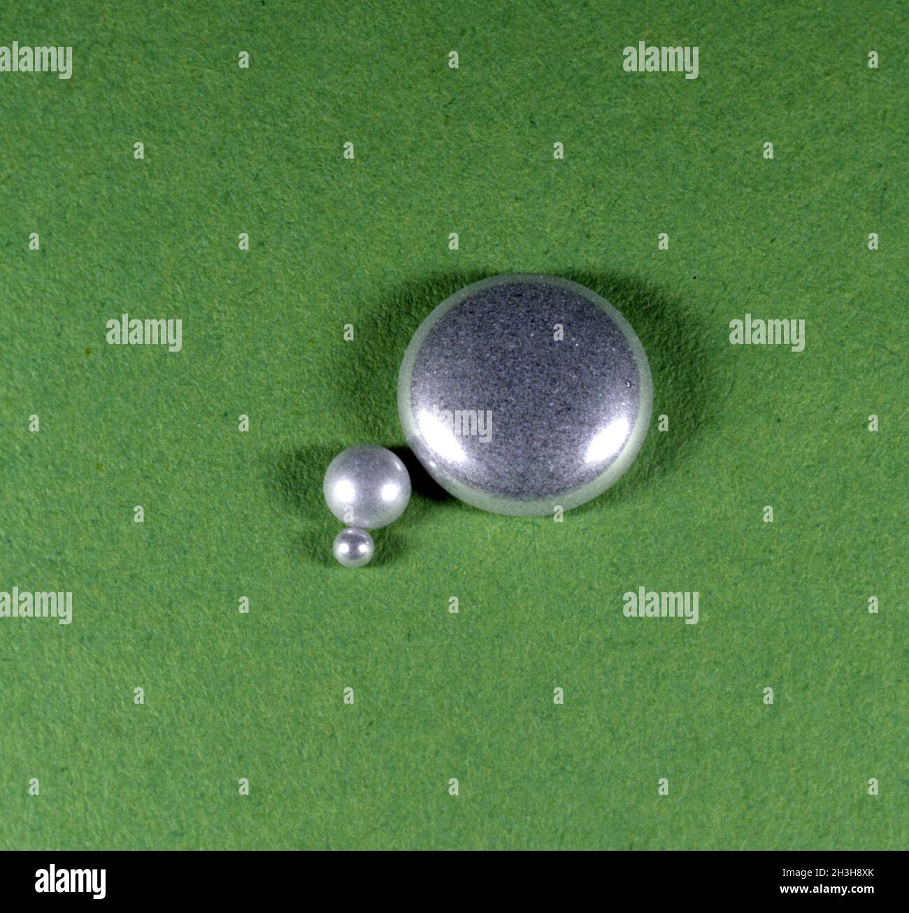 Mercury liquid hi-res stock photography and images - Alamy