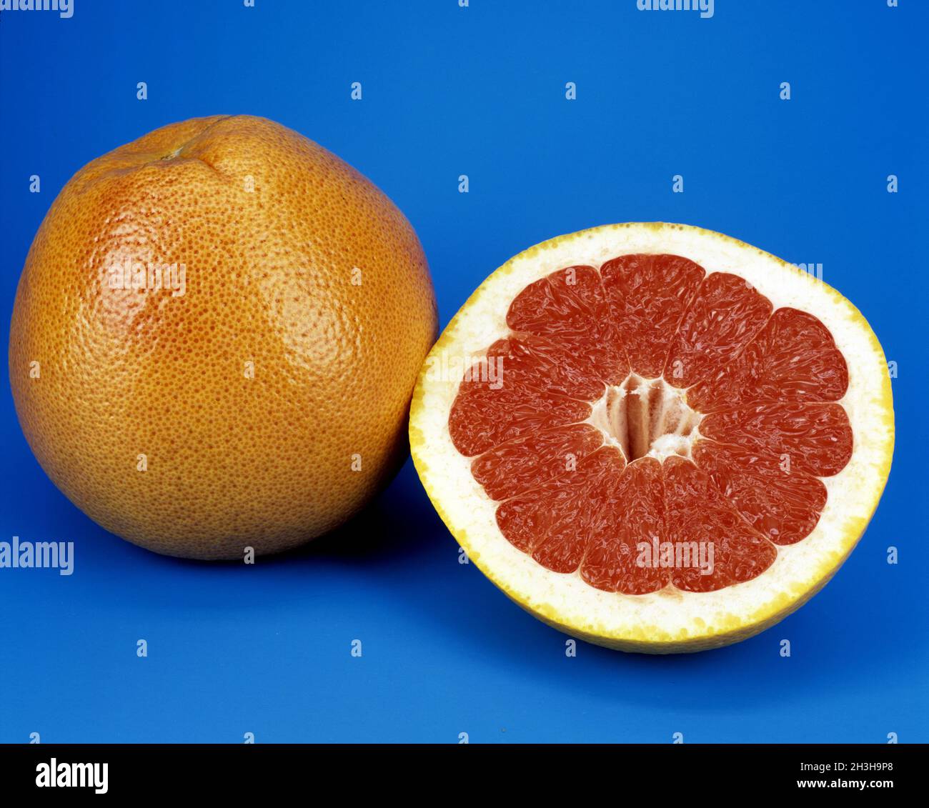 Blutgrapefrucht hi-res stock photography and images - Alamy