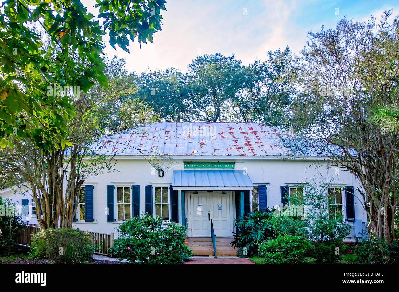 School assembly hall hi-res stock photography and images - Alamy