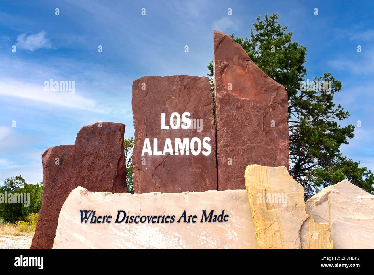 Los Alamos, where discoveries are made, entrance sign - Los Alamos, New ...