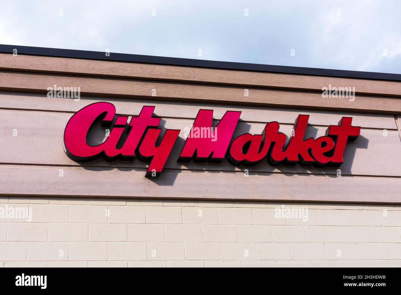 City Market sign, logo on the facade of supermarket brand of Kroger in ...
