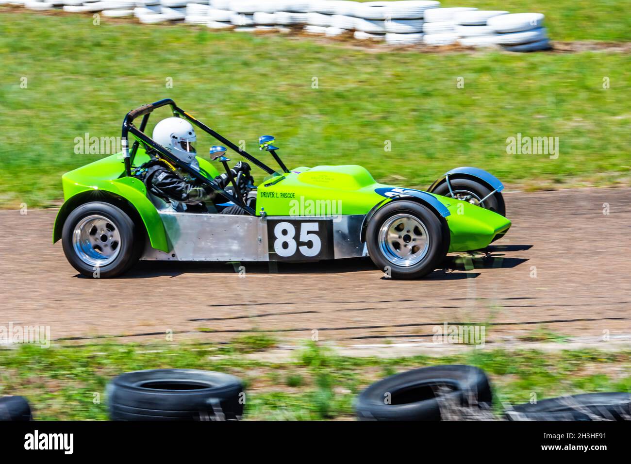 Open topped Sports car on race track,Tamworth Australia Stock Photo - Alamy