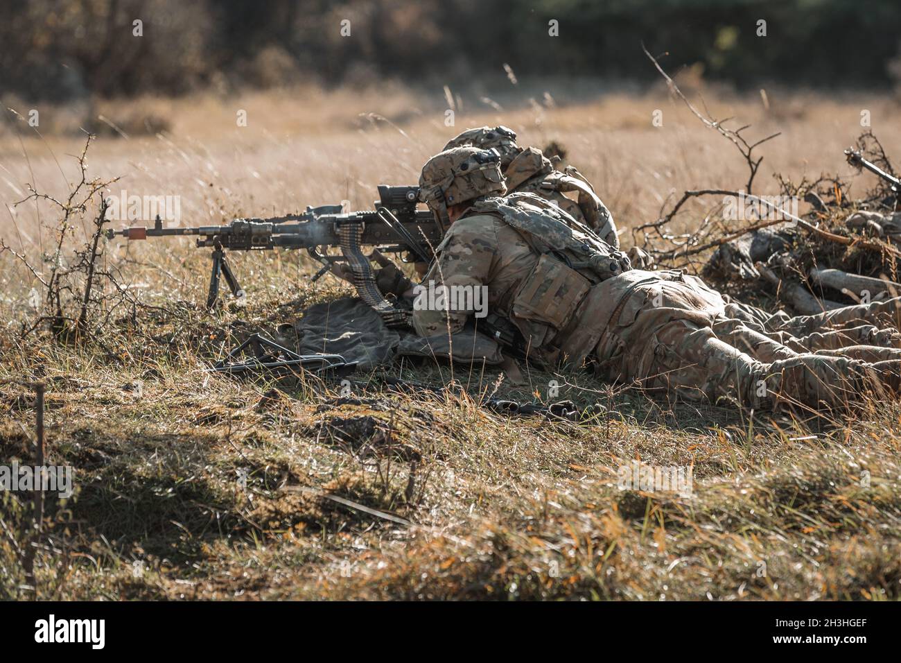 U.S. Army paratroopers assigned to the 173rd Airborne Brigade 1st ...