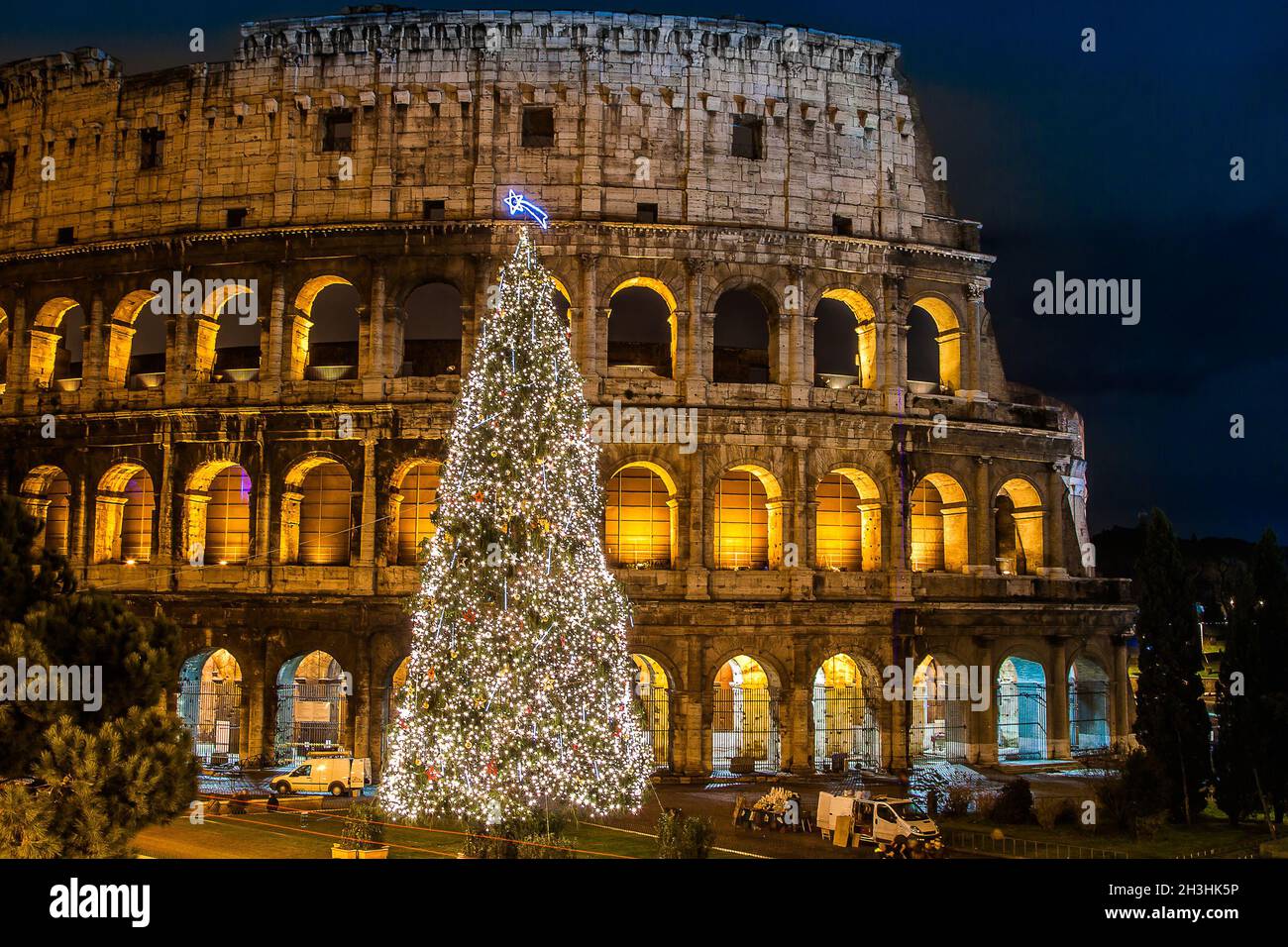 Christmas tree rome colosseum hi-res stock photography and images - Alamy