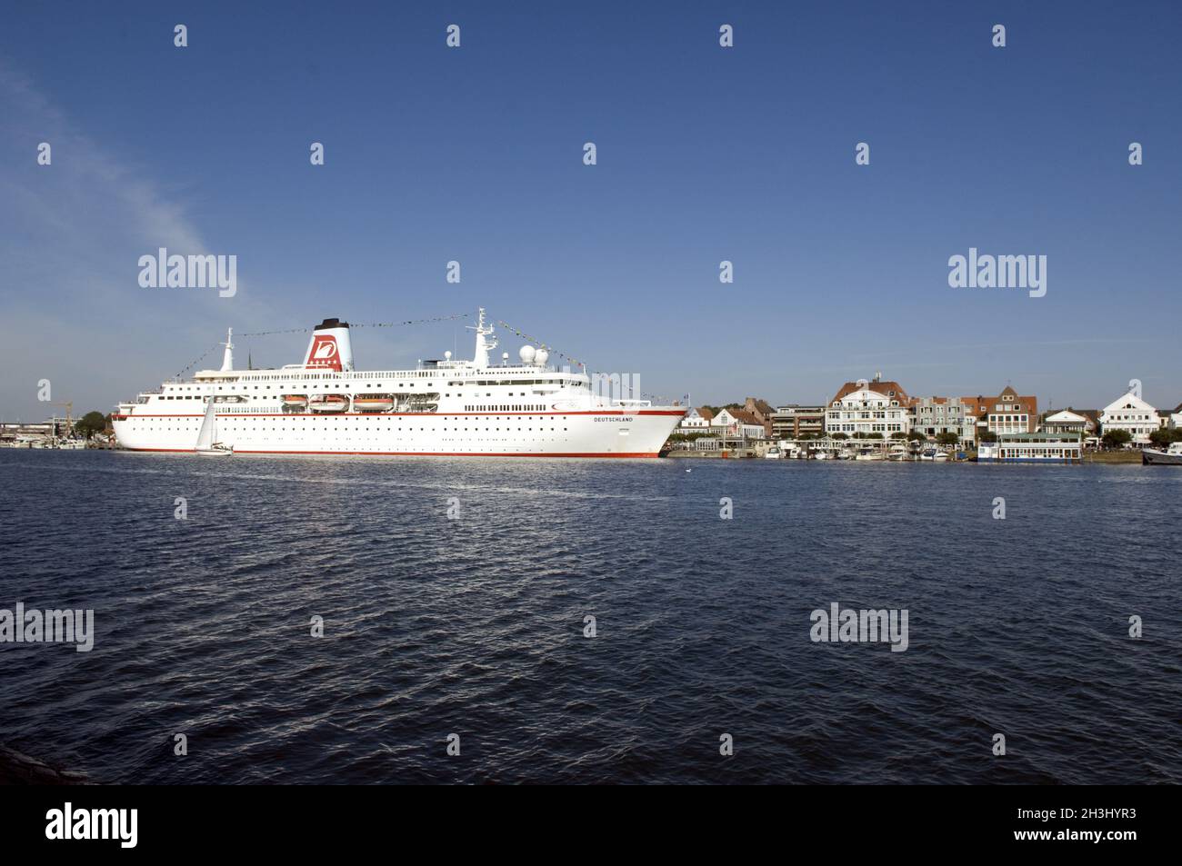 MS DEUTSCHLAND, dream ship, cruise ship Stock Photo - Alamy