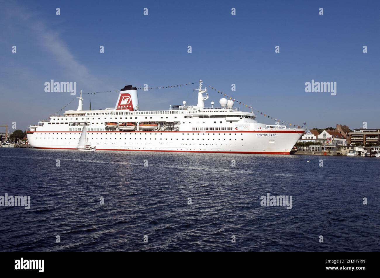 MS DEUTSCHLAND, dream ship, cruise ship Stock Photo - Alamy