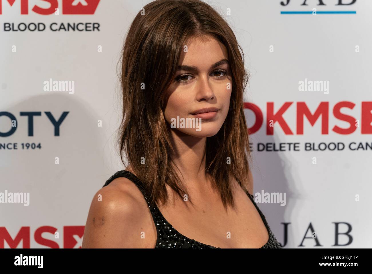 Kaia Gerber’s Dkms Gala Marc Jacobs Dress: Photos, Details – FDOMF