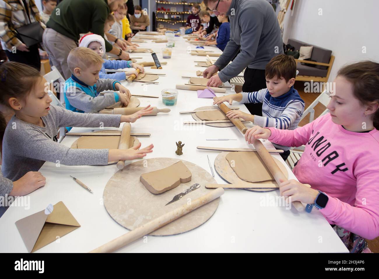 Hand modelling pottery hi-res stock photography and images - Alamy