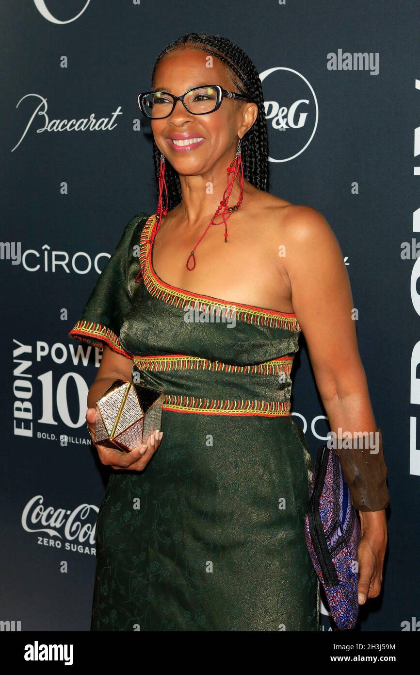 Los Angeles, CA. 23rd Oct, 2021. Regina Jackson at arrivals for EBONY ...