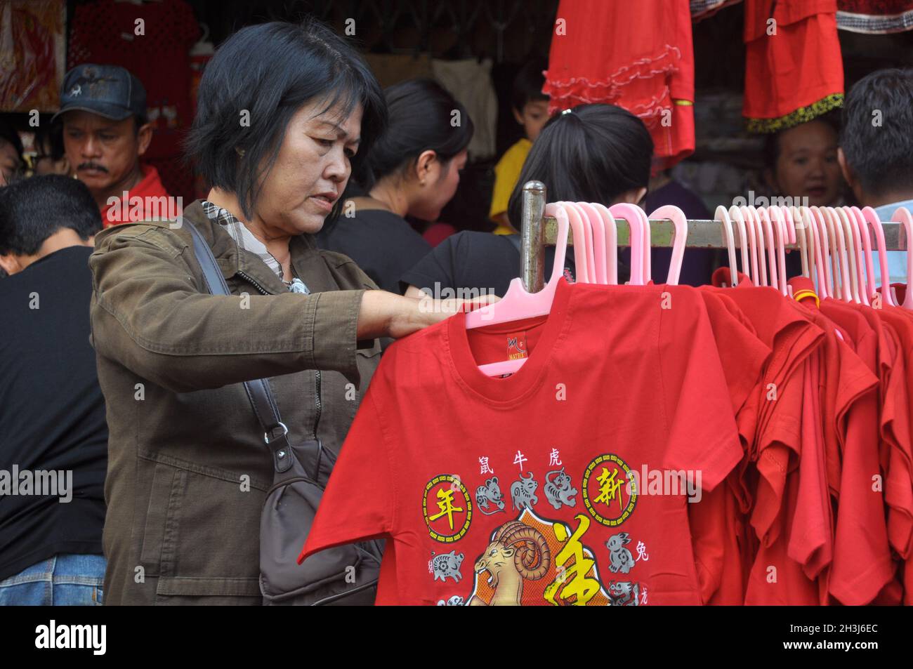 Residents of chinese descent hi-res stock photography and images - Alamy