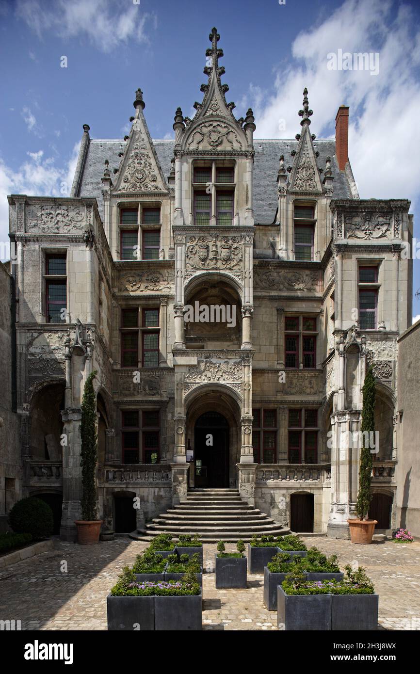 Gouin castle hi-res stock photography and images - Alamy