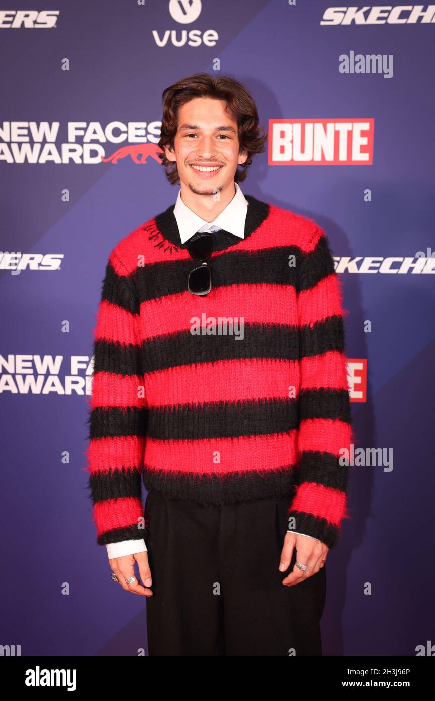 Noah levy hi-res stock photography and images - Alamy