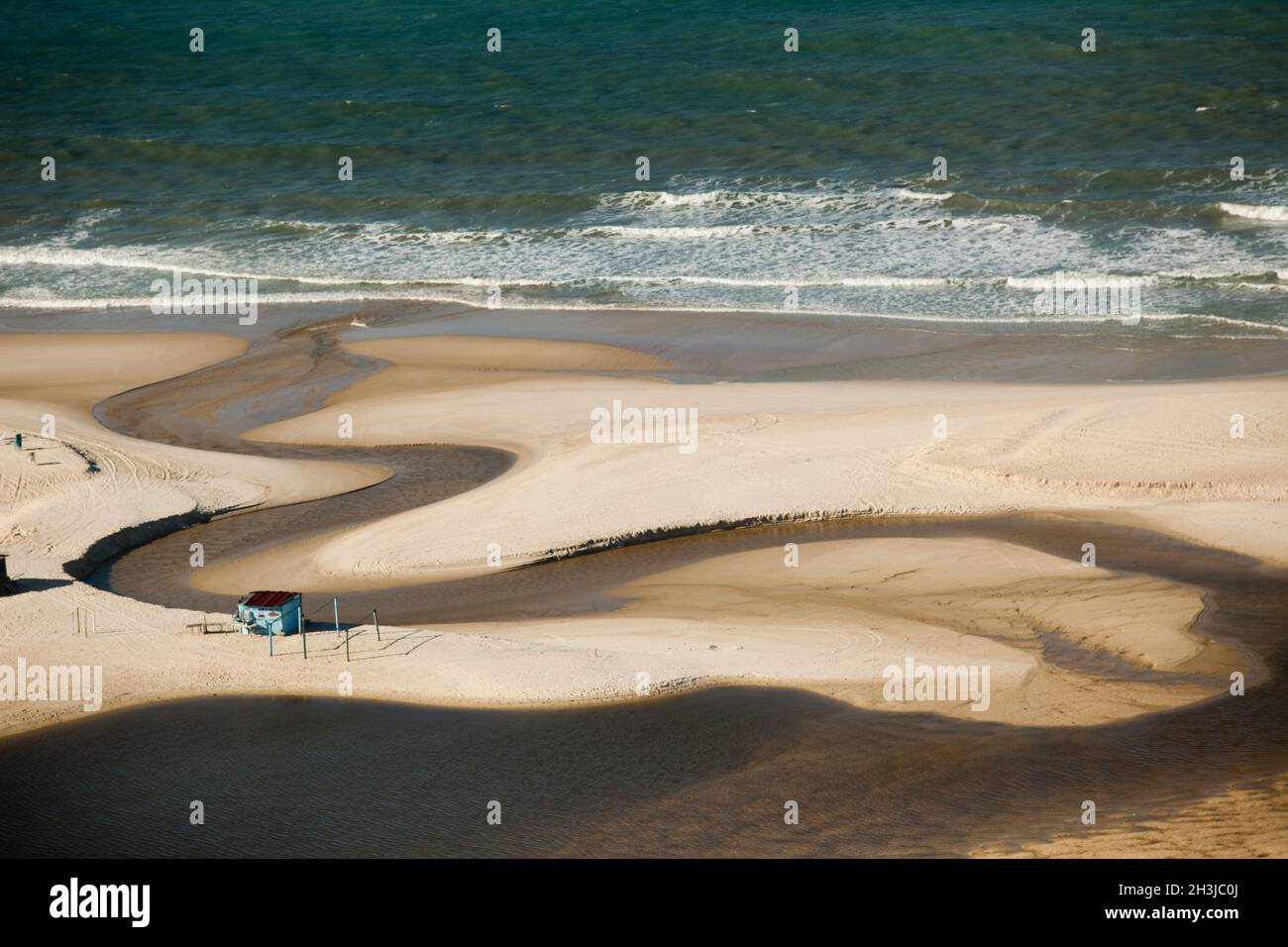 Flying above empty beach tropical hi-res stock photography and images ...