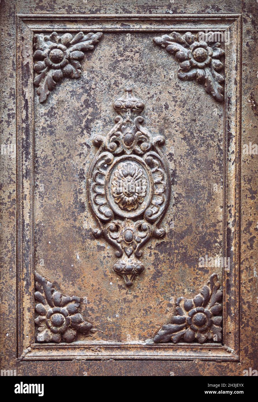 Old metal door texture with rust Stock Photo - Alamy