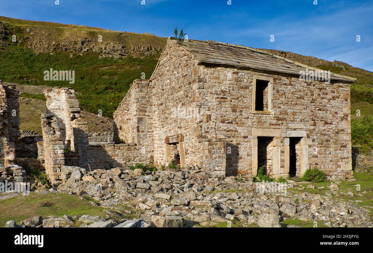 Ruins of Crackpot Hall, Swaledale, North Yorkshire, England Stock Photo ...