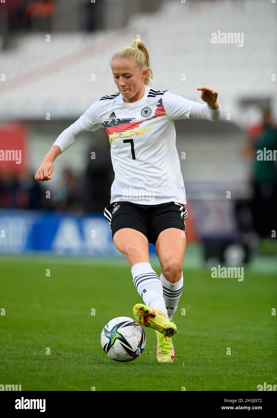 Lea schueller hi-res stock photography and images - Alamy