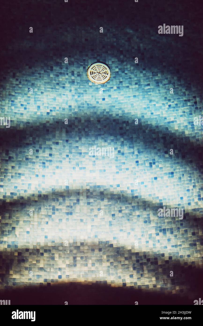 Dark pool background hi-res stock photography and images - Alamy