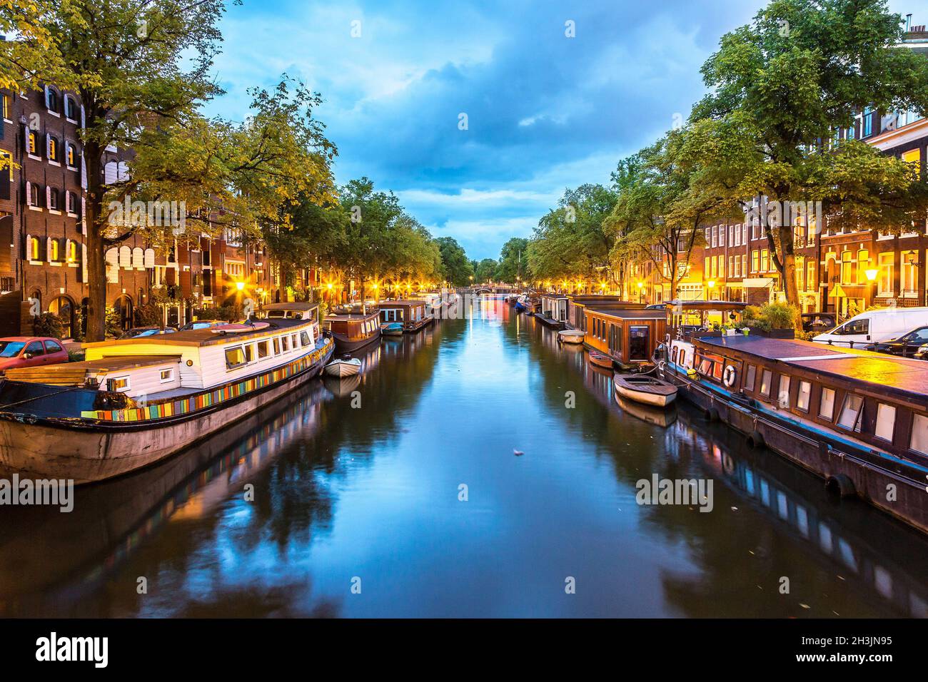 Amsterdam summer night hi-res stock photography and images - Alamy