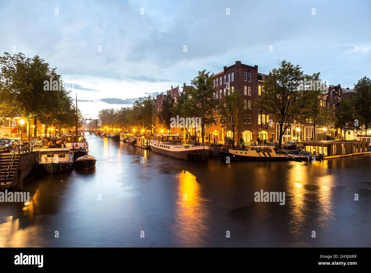 Amsterdam at night Stock Photo - Alamy